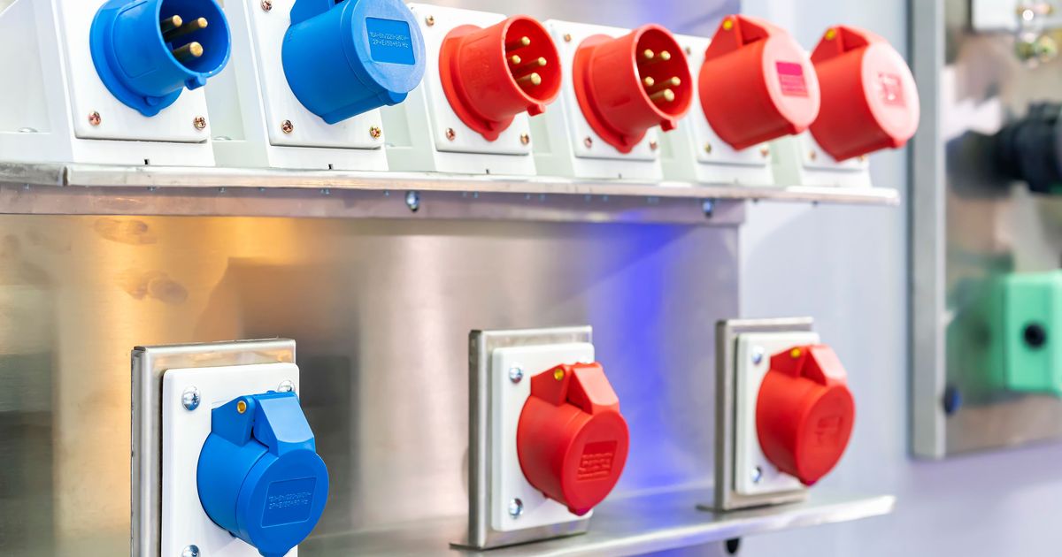 CEE-Stecker erklärt: Alles zu Typen, Farben & Praxis